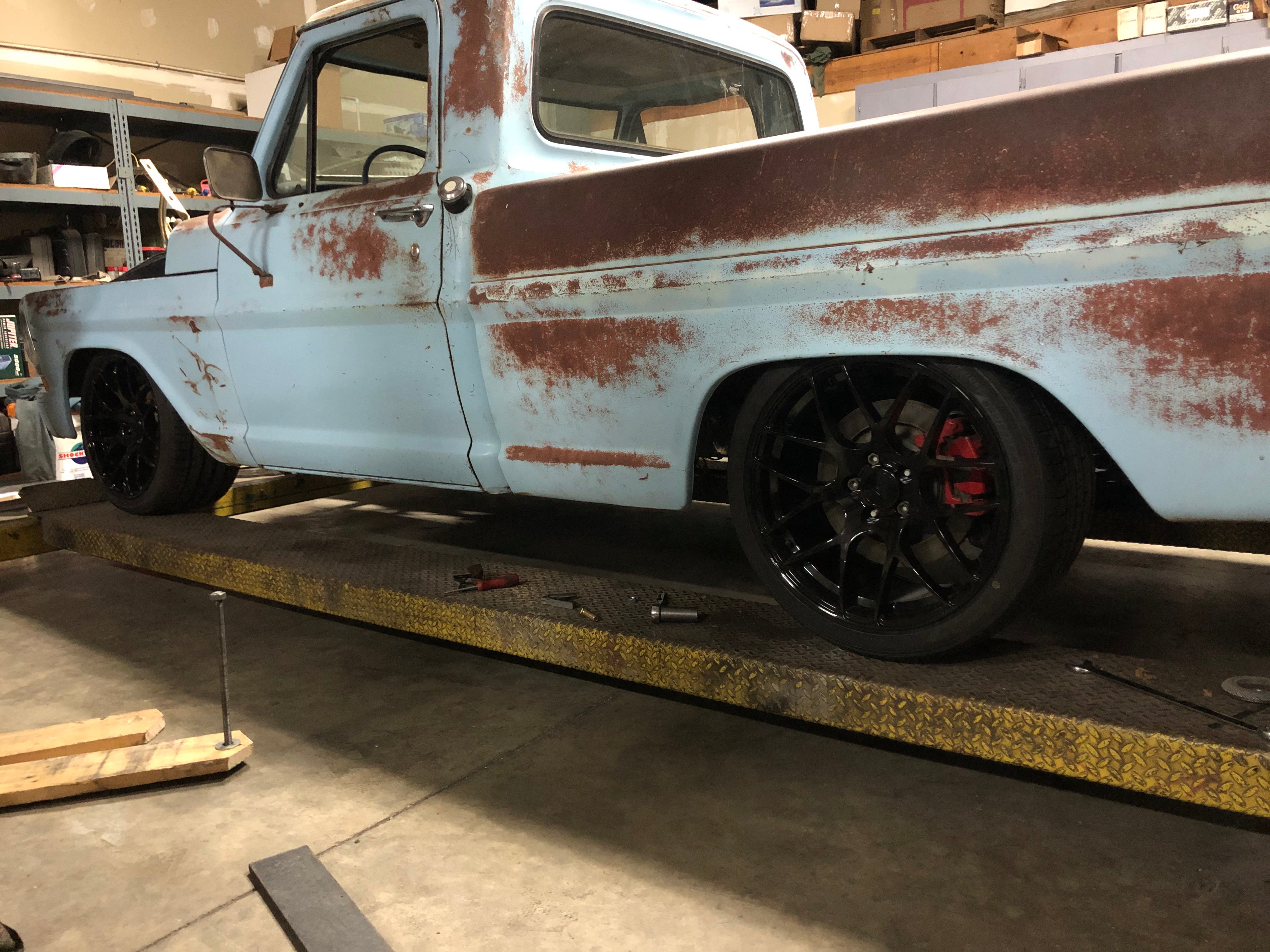 VIDEO: F100 Mustang S550 IRS Swap – ATP designs